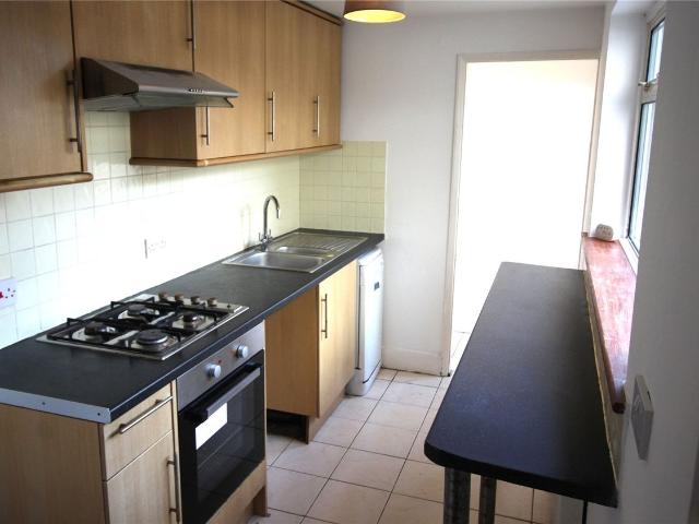Factory Road, Northfleet, Gravesend, Kent DA11, 2 bed terraced house to rent, £1,300 pcm | PrimeLocation