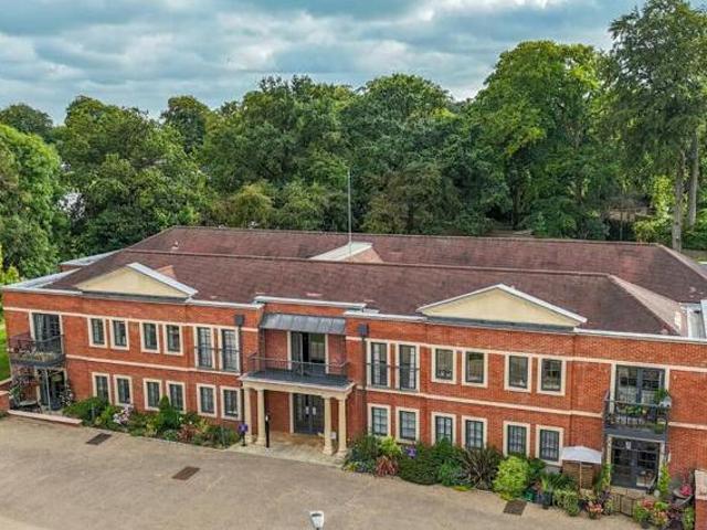 Failand, Redwood Drive, Bristol, 3 Bedroom Apartment