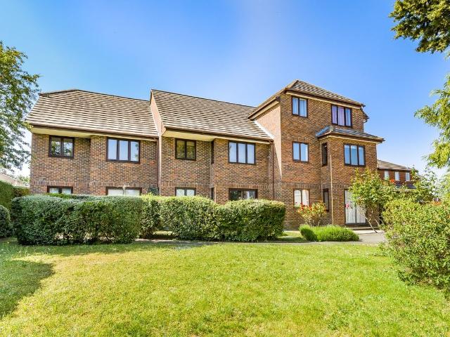 Fair Oak Road, Fair Oak, Hampshire SO50, 1 bed flat to rent, £1,050 pcm | PrimeLocation