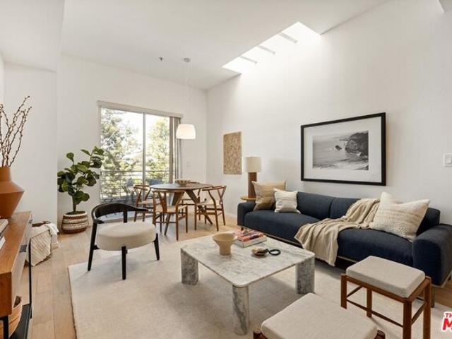 Fair Ave Unit,studio City, Condo For Sale
