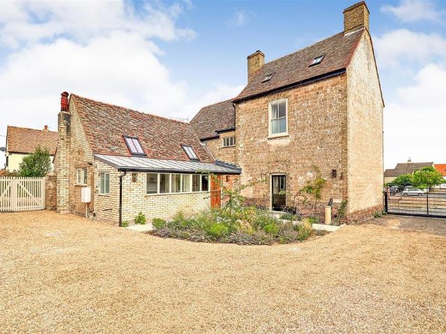 Fair Green, Reach, Cambridge 3 bed detached house to rent £3,250 pcm £750 pw