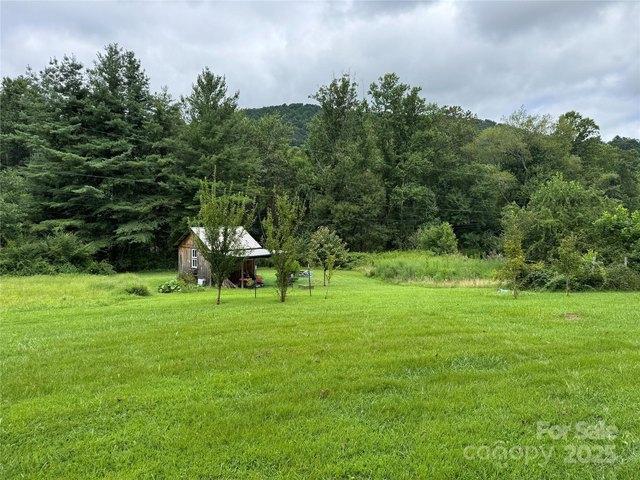 Fair Hollow Ln, Hendersonville, NC 28792