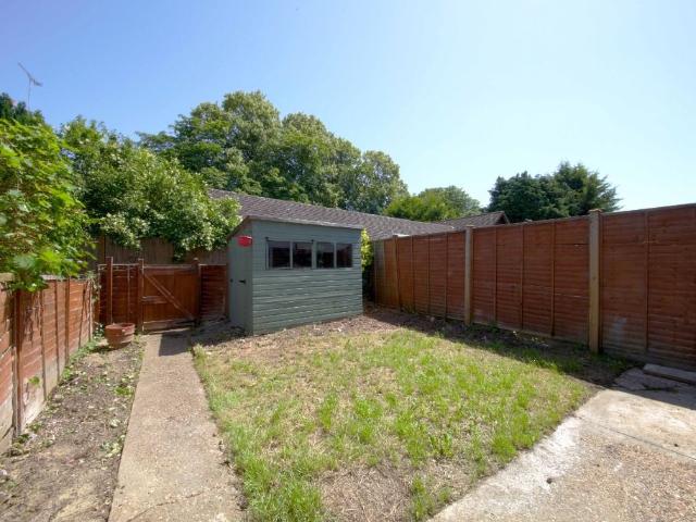 Fairacre, Maidenhead SL6, 3 bed terraced house to rent, £2,000 pcm | PrimeLocation