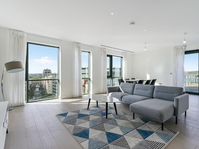 Fairbank House, Beaufort Square, London NW9, 4 bed flat to rent, £5,500 pcm | PrimeLocation