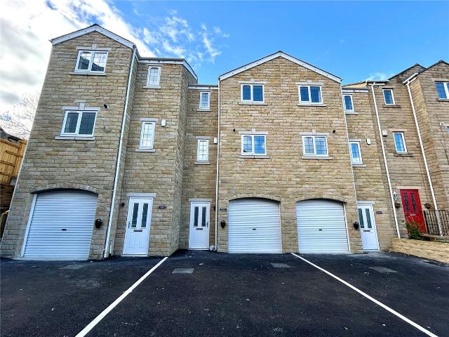 Fairbanks, Sowerby Bridge HX6, 3 bed end terrace house to rent, £1,400 pcm | PrimeLocation