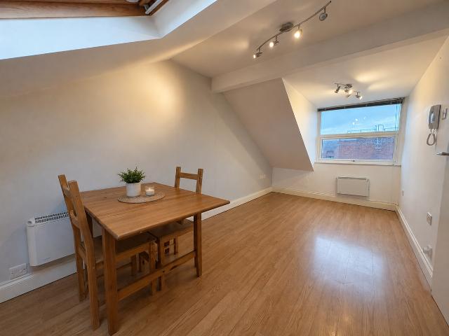 Fairbridge Road, London N19, Studio to rent, £1,225 pcm | PrimeLocation