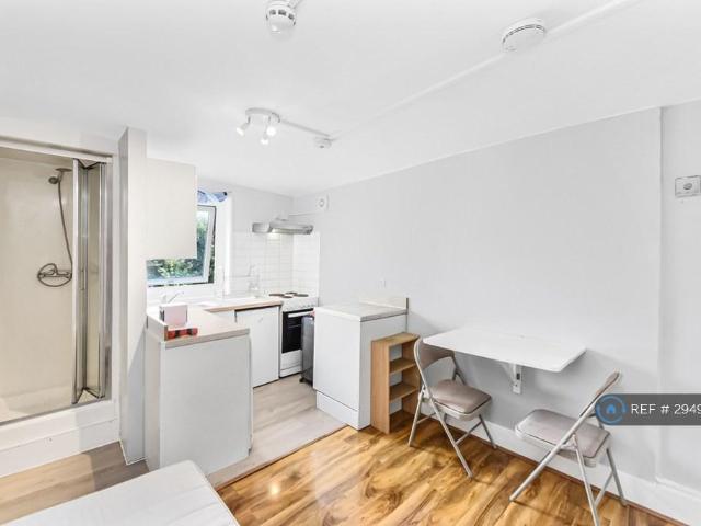 Fairbridge Road, London, N19 Studio to rent £1,290 pcm £298 pw