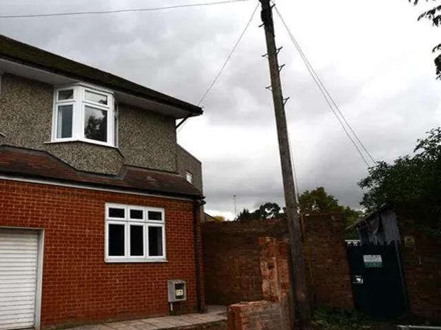 Fairbrook Close, London, N13 6EZ, United Kingdom | 4 bed house for rent #109719647 | Rentberry