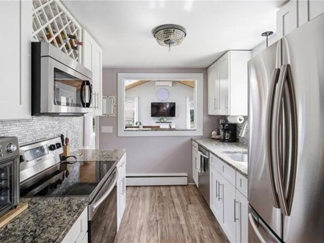 Fairgreen Dr, West Warwick, Home For Sale