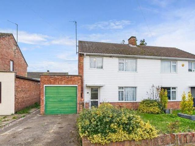 Fairey Avenue, Godmanchester, 3 Bedroom Semi detached
