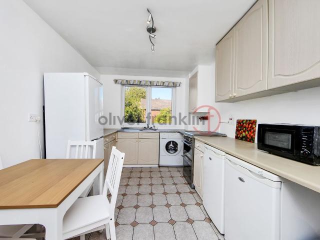 Fairfoot Road, London E3, 4 bed flat to rent, £3,250 pcm | PrimeLocation