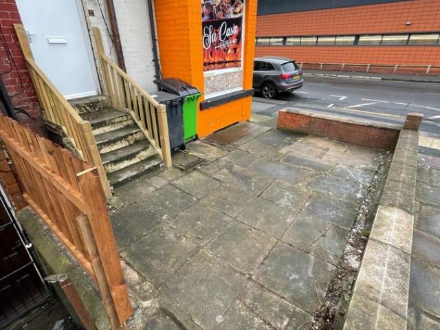 Fairford Avenue, Leeds, West Yorkshire LS11, Studio to rent, £450 pcm | PrimeLocation