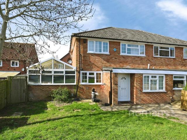 Fairfax, Bracknell, RG42 5 bed house to rent £2,400 pcm £554 pw