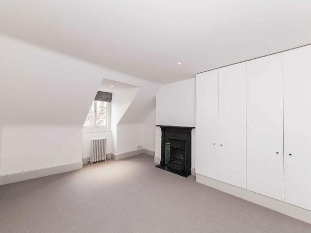 Fairfax Road, W4 1EW, London