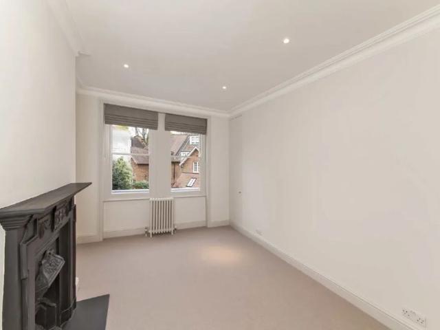 Fairfax Road, W4 1EW, London