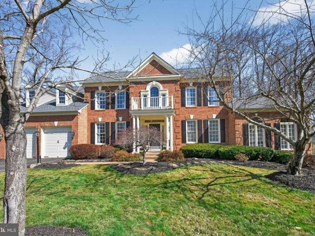 9722 Braided Mane Ct, Fairfax Station, VA 22039