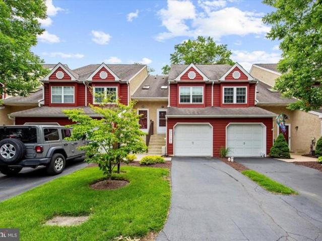 Fairfield Ct Unit,west Chester, Flat For Sale