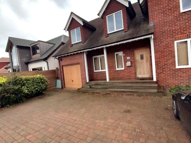 Fairfield Approach, Staines Upon Thames, Berkshire TW19, 5 bed detached house to rent, £4,400 pcm | PrimeLocation