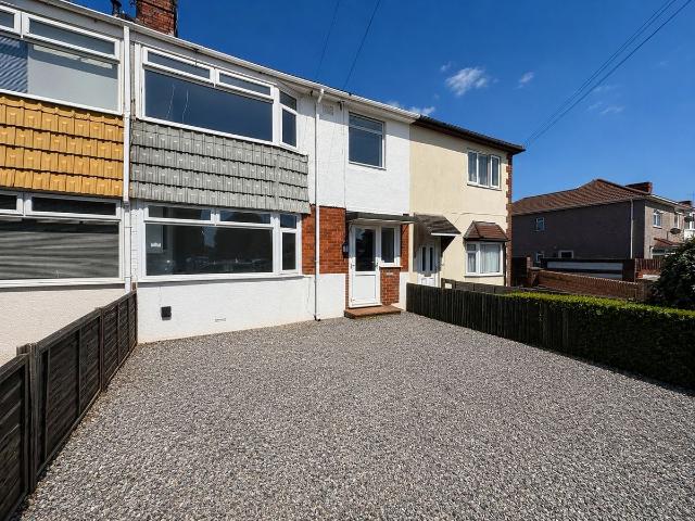 Fairfield Avenue, Fareham, Hampshire PO14, 3 bed terraced house to rent, £1,550 pcm | PrimeLocation