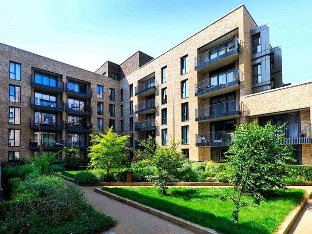Fairfield Avenue, Staines Upon Thames, Surrey TW18, 1 bed flat to rent, £1,725 pcm | PrimeLocation