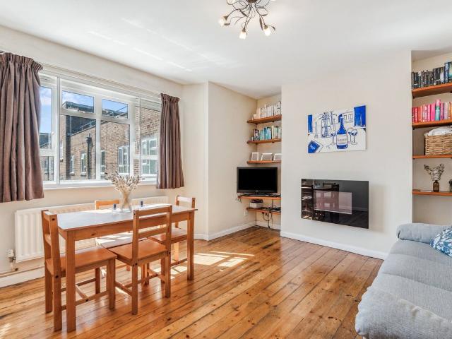 Fairfield Drive, The Tonsleys SW18, 3 bed flat to rent, £2,750 pcm | PrimeLocation