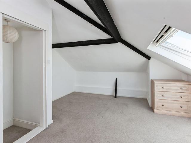 Fairfield House, Fairfield Road, Bath BA1, 2 bed flat to rent, £1,500 pcm | PrimeLocation
