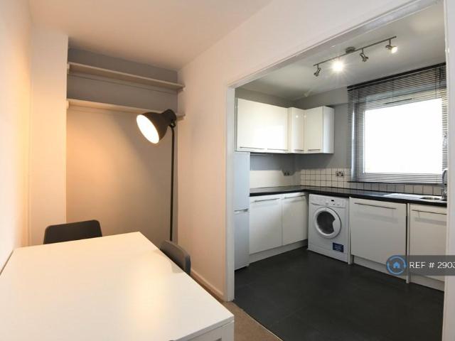 Fairfield, London, NW1 3 bed flat to rent £3,400 pcm £785 pw