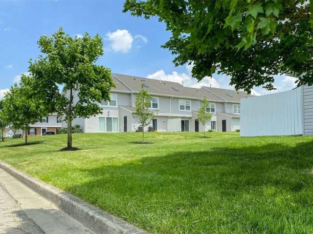 Fairfield Lakes 3 Bedroom Apartment for Rent at 3884 N Chalet Cir, Beavercreek, OH 45431