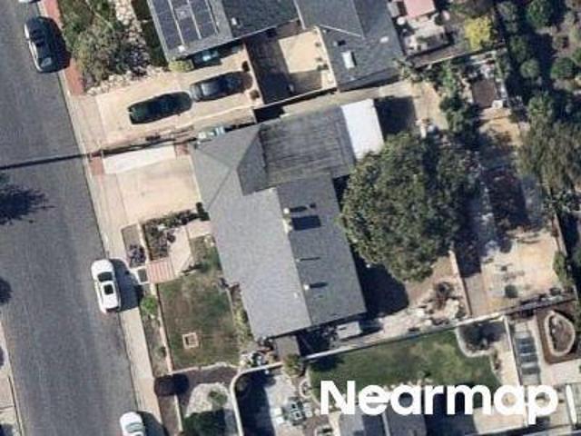 Fairfield St
