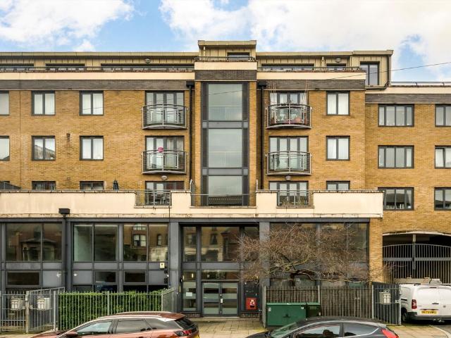 Fairfield Road, Bow E3, 1 bed flat to rent, £1,750 pcm | PrimeLocation