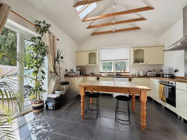 Fairfield Road, Broadstairs CT10, 2 bed bungalow to rent, £1,400 pcm | PrimeLocation