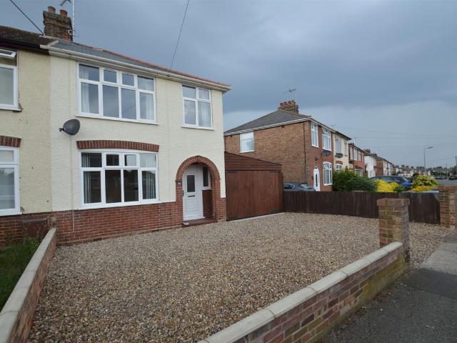 Fairfield Road, Ipswich IP3, 3 bed semi detached house to rent, £1,195 pcm | PrimeLocation