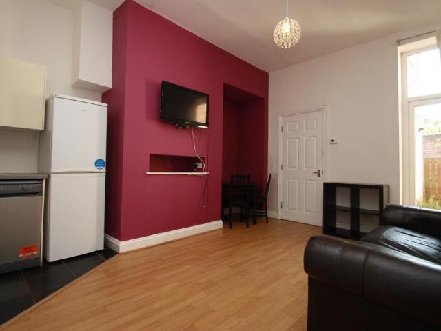 Fairfield Road, Newcastle Upon Tyne NE2 3 bed flat to rent £1,820 pcm £420 pw