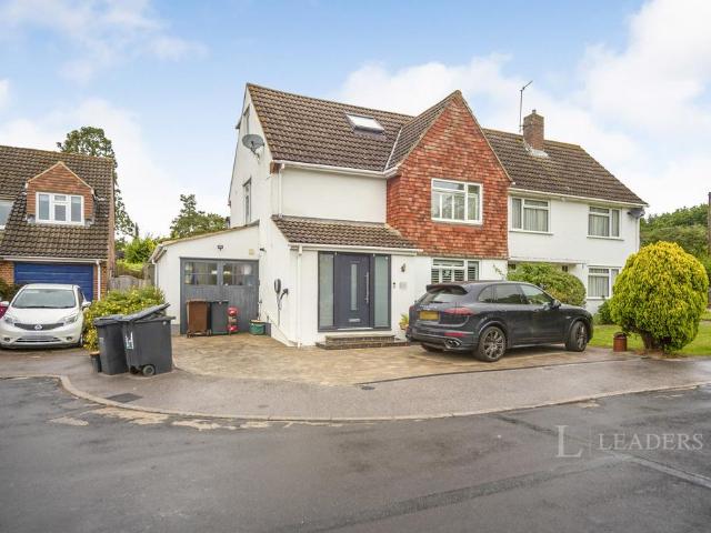 Fairfield Way, Hildenborough. 4 bed house to rent £2,800 pcm £646 pw