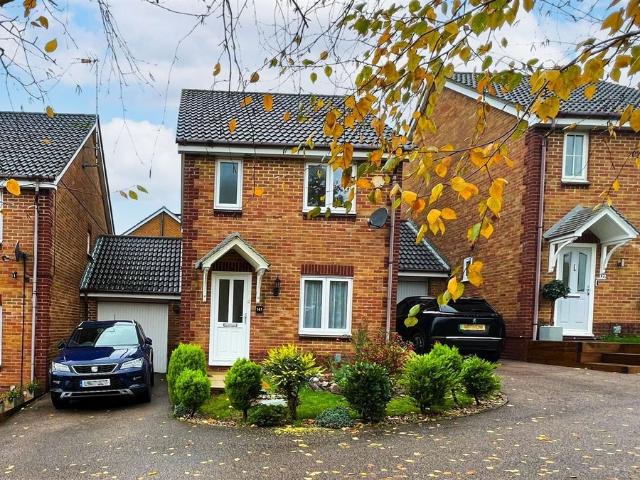 Fairfield Way, Stevenage SG1, 3 bed end terrace house to rent, £1,650 pcm | PrimeLocation