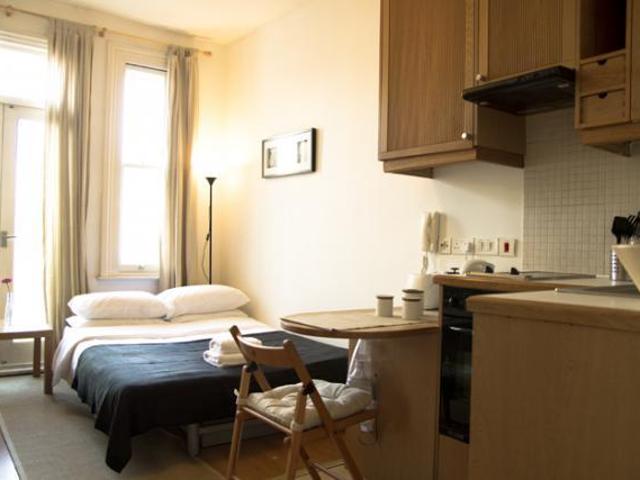 Fairholme Road, West Kensington. Studio to rent £1,712 pcm £395 pw