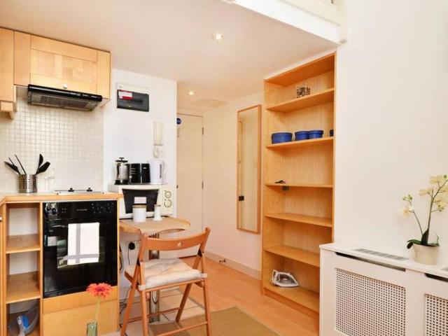 Fairholme Road, West Kensington. Studio to rent £1,842 pcm £425 pw
