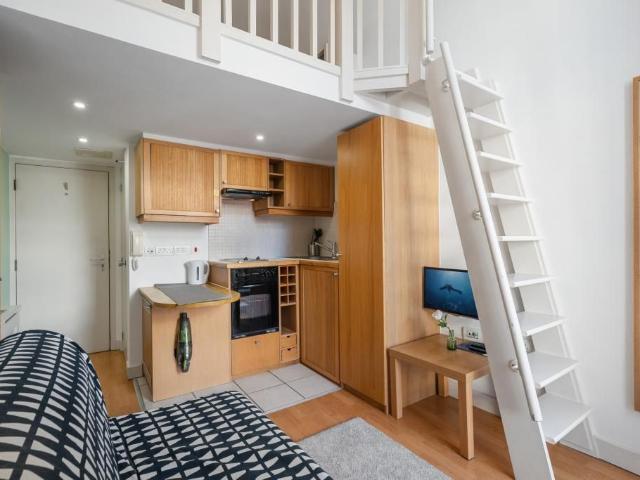 Fairholme Road, West Kensington W14, Studio to rent, £1,842 pcm | PrimeLocation