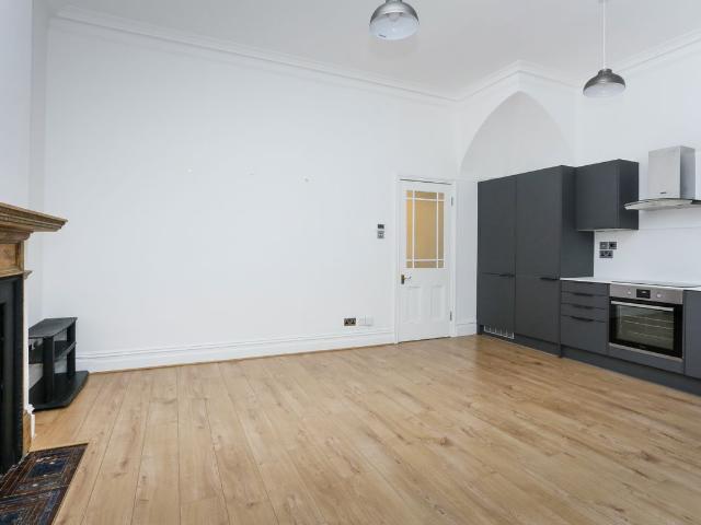 Fairholme Road, London W14, 1 bed flat to rent, £1,950 pcm | PrimeLocation