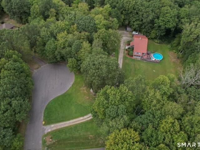 Fairhaven Dr, Middlebury, Home For Sale
