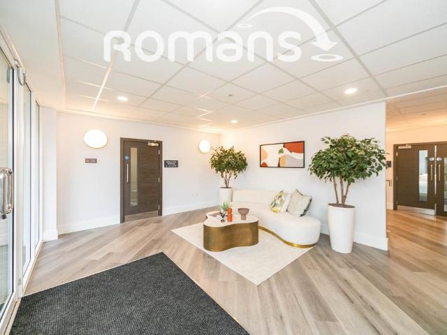 Fairhaven Drive, Reading, RG2 1 bed flat to rent £1,395 pcm £322 pw