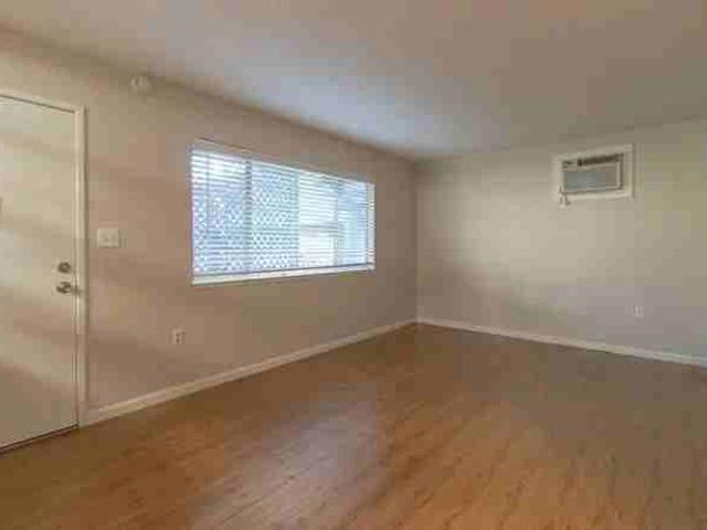 Fairhaven Estates 1 Bedroom Apartment for Rent at 4460 63rd Street, Sacramento, CA 95820 Tahoe South Park