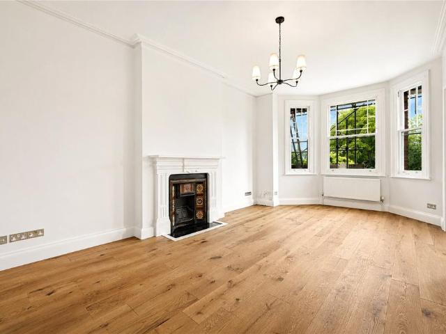 Fairhazel Gardens, South Hampstead. 1 bed flat to rent £2,750 pcm £635 pw
