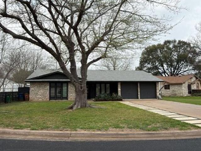 Fairhill Dr