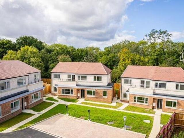 Fairoak Close, Kenley, 3 Bedroom Semi detached