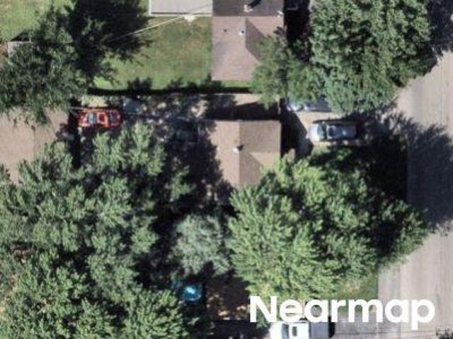 Fairlawn Dr