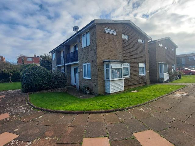 Fairlawn Drive, Worthing BN14, 1 bed flat to rent, £900 pcm | PrimeLocation