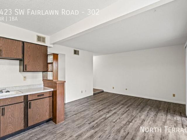 Fairlawn Flats 1 Bedroom Apartment for Rent at 1411 Sw Fairlawn Rd, Topeka, KS 66604