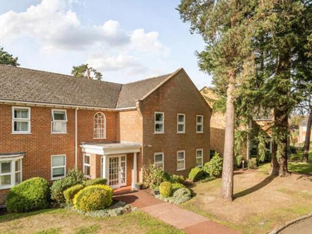 Fairlawn, Hall Place Drive, 1 Bedroom Apartment