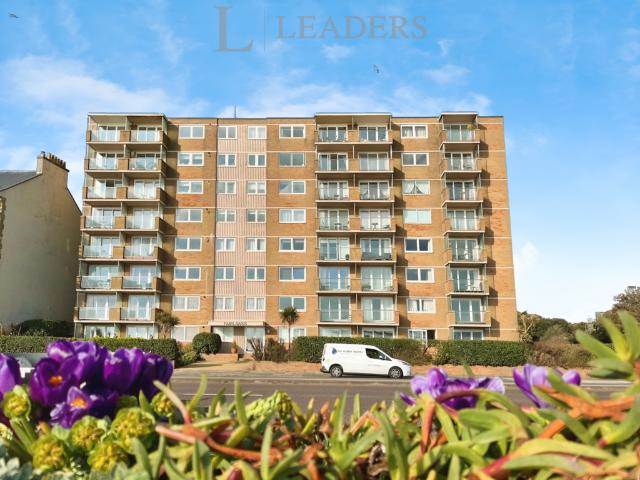 Fairlawns, 159 Kingsway, Hove, BN3 3 bed flat to rent £2,600 pcm £600 pw